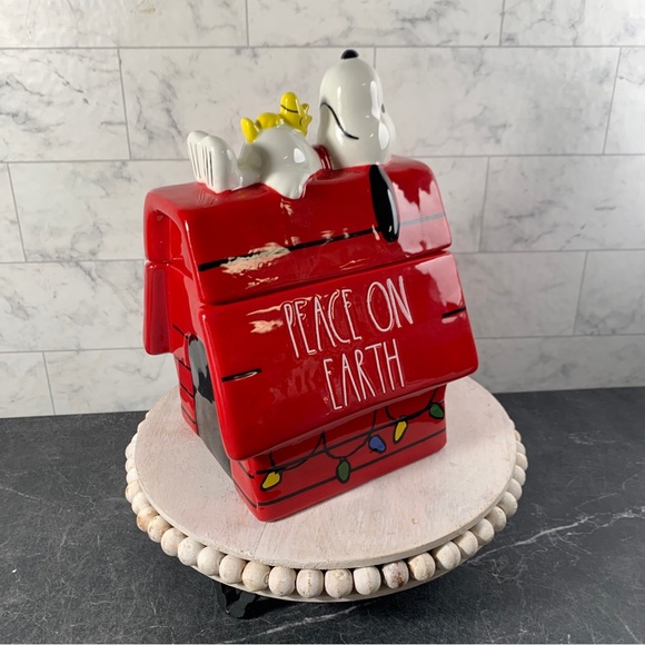 Rae Dunn | Kitchen | Mrae Dunn Peanuts Peace On Earth Canister With ...